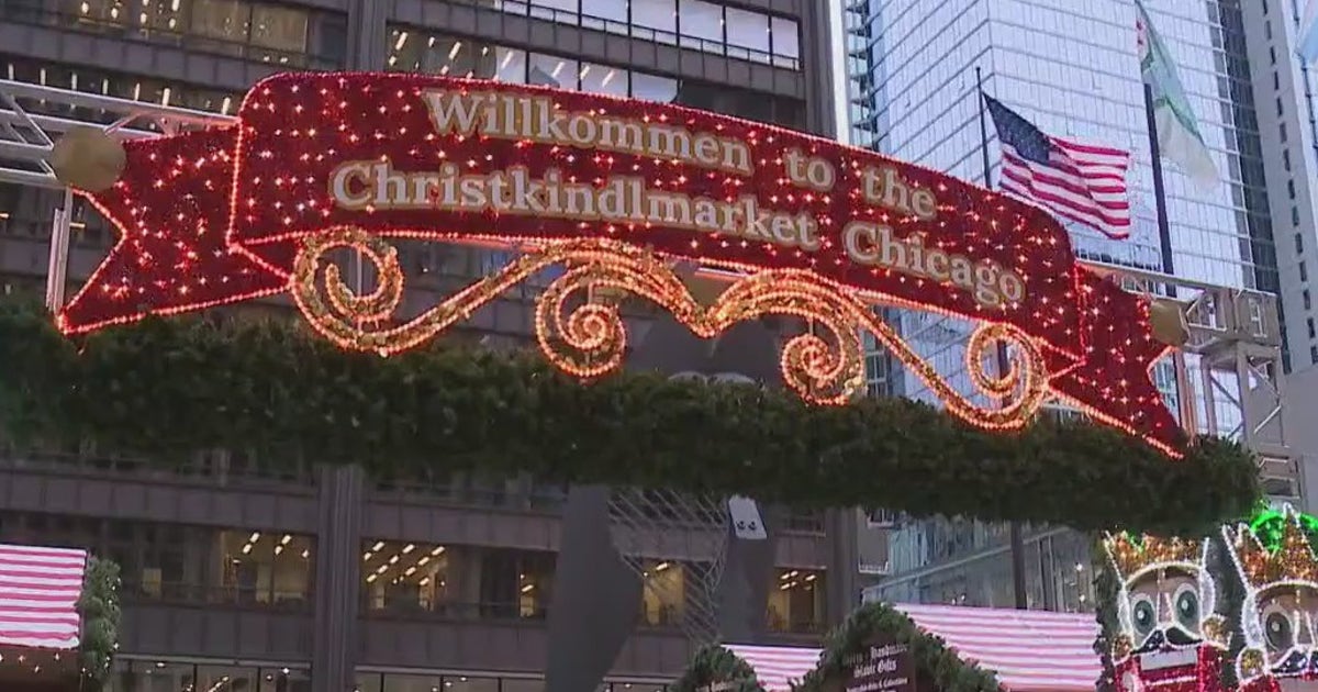Longer wait times possible as Chicago slashes Christkindlmarket ...