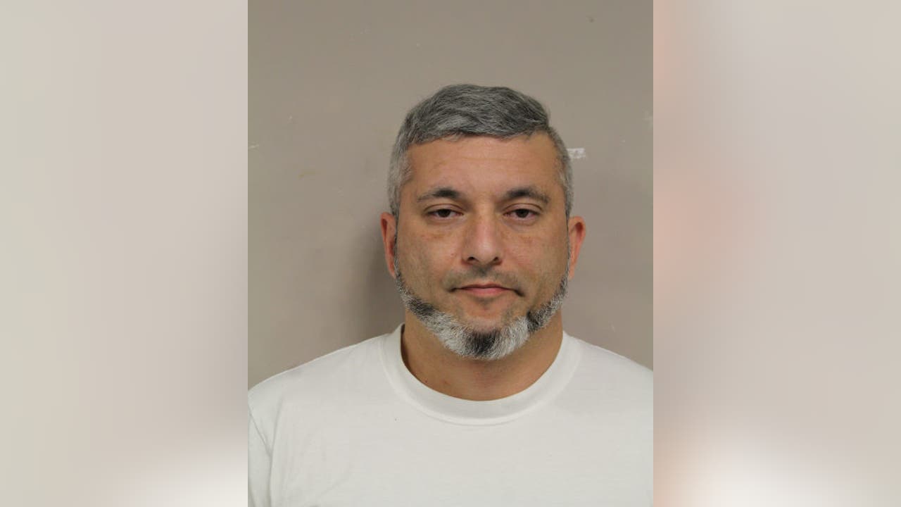 Wheeling man charged with kidnapping, domestic battery in Palatine ...