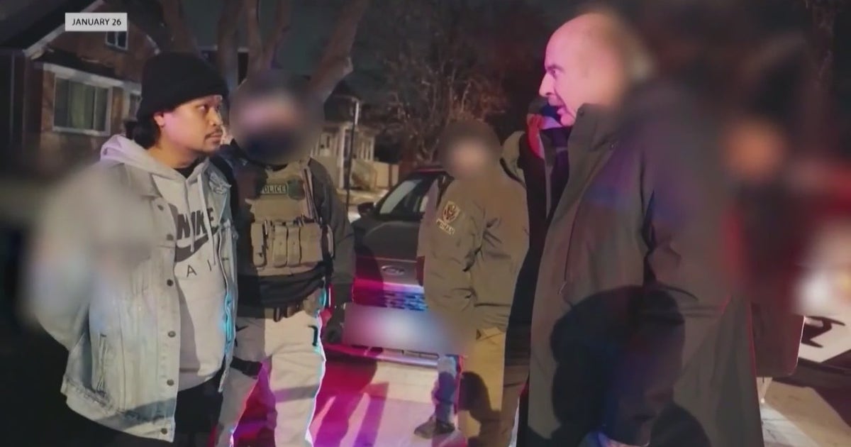 Chicago ICE operation: Dr. Phil questions detainee | FOX 32 Chicago