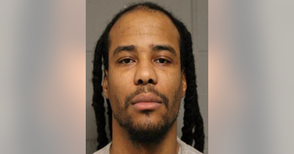 Man arrested in Dolton for possessing automatic weapon, fleeing police ...