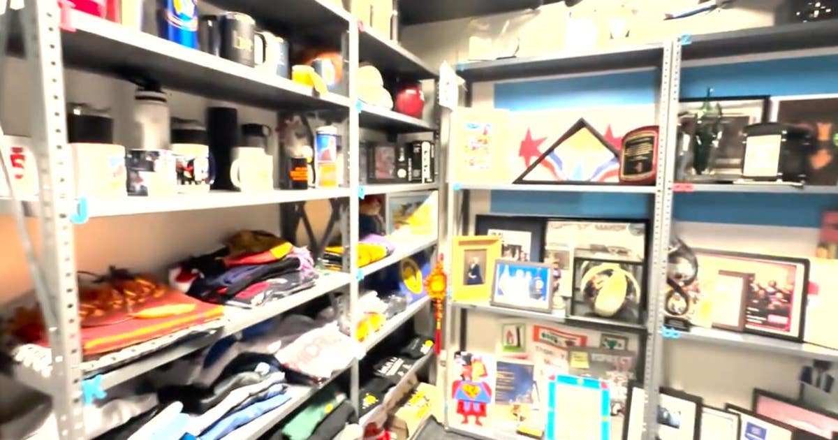 WATCH: Chicago mayor's office releases video of gift closet after OIG ...