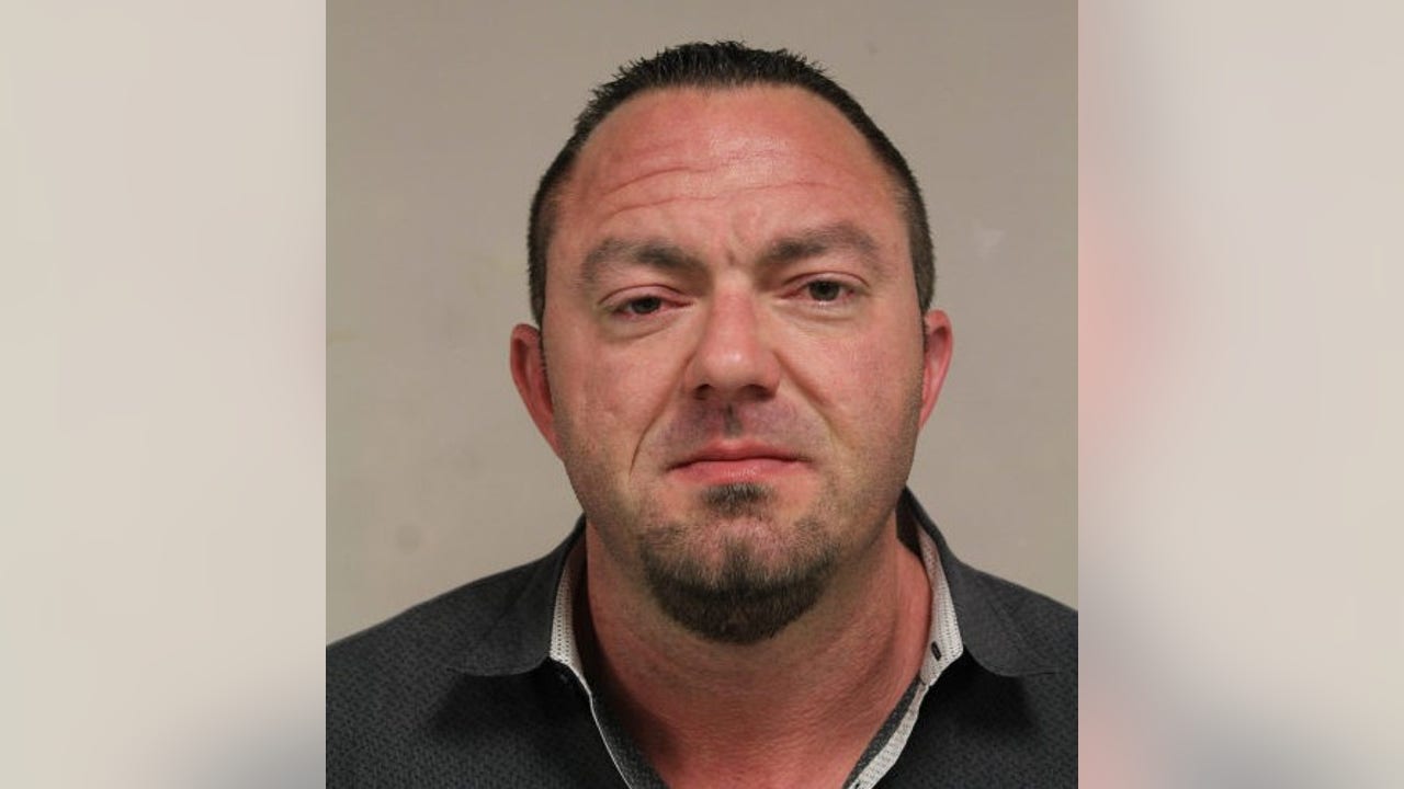 Cook County man arrested on drug charges after walking over active ...