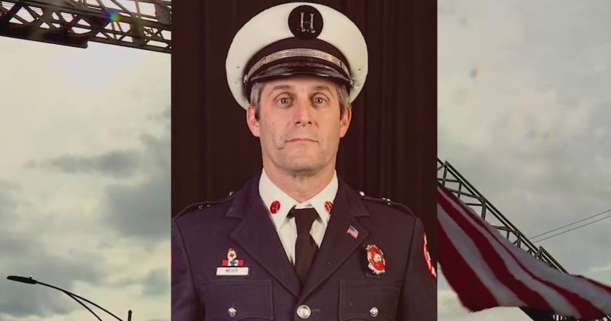 Person of interest in custody after veteran Chicago fire captain dies ...