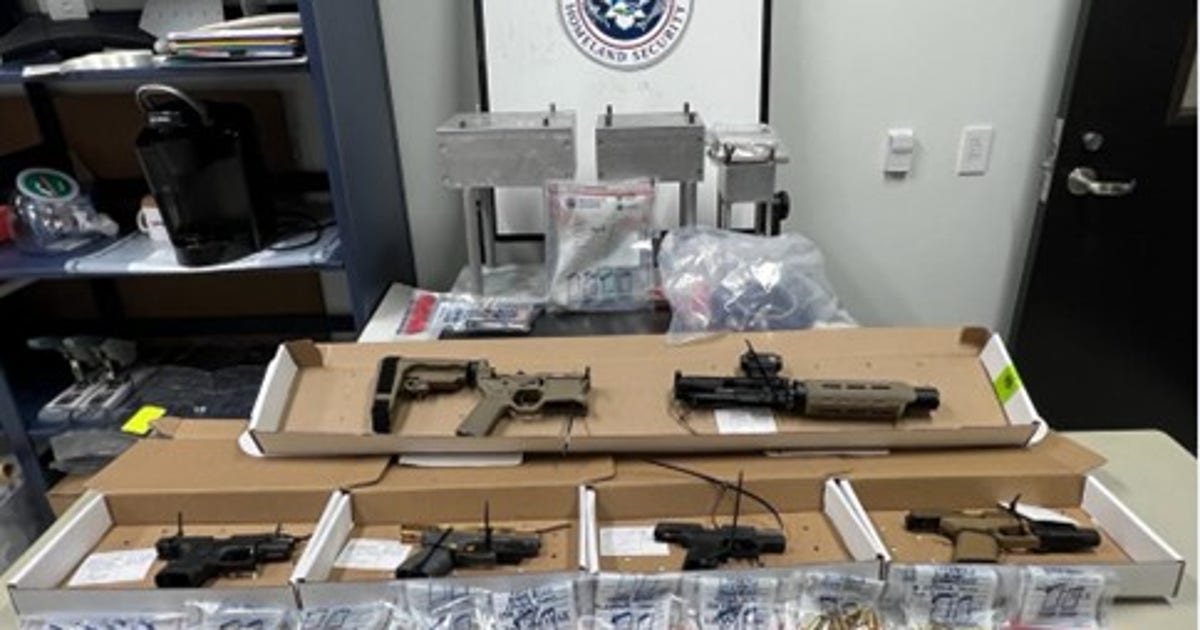 Chicago area man with ‘arsenal’ of guns for drug trafficking gets 10 ...