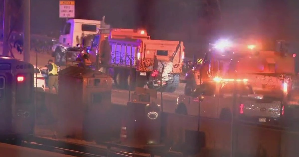 Dan Ryan Expressway crashes slow down morning traffic | FOX 32 Chicago
