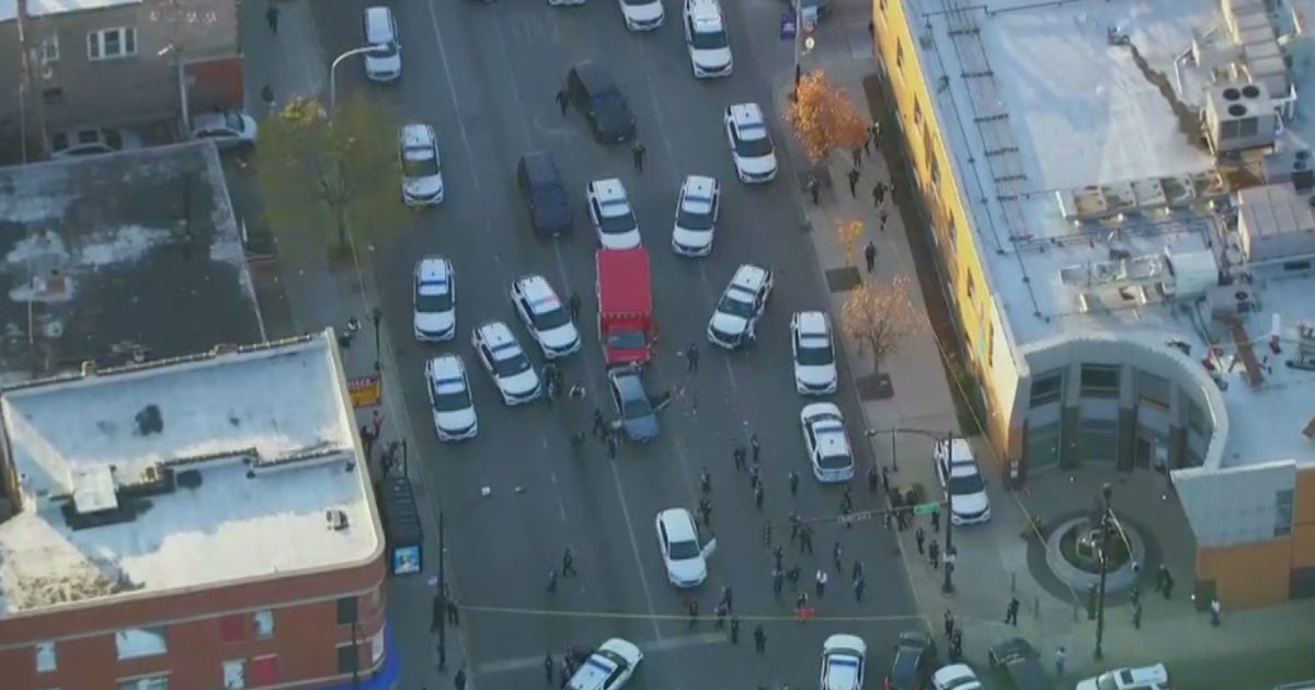 Stolen ambulance chase in Chicago leads to officer-involved shooting ...
