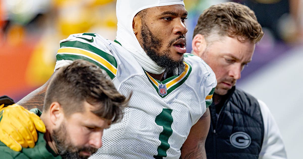 MRI confirms Packers' Micah Parsons tore his ACL, AP source says | FOX ...