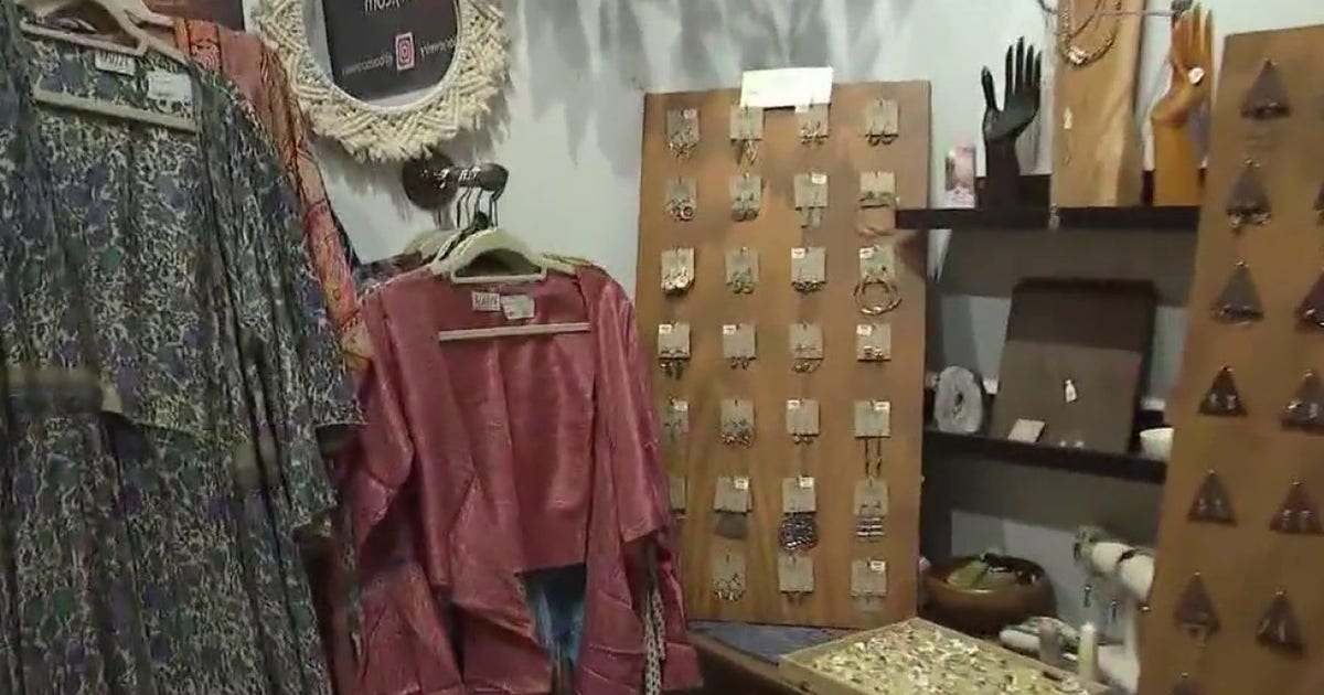 Chicago vintage shop says Shopify account breach led to over $33,000 ...