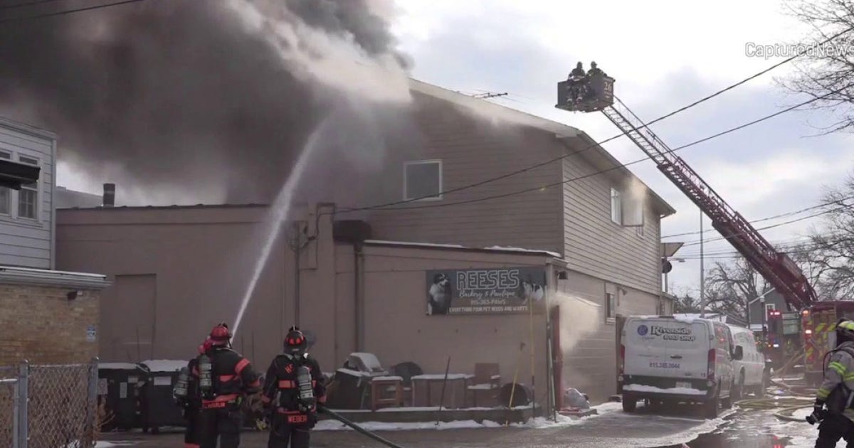 Two McHenry businesses heavily damaged in Sunday fire | FOX 32 Chicago