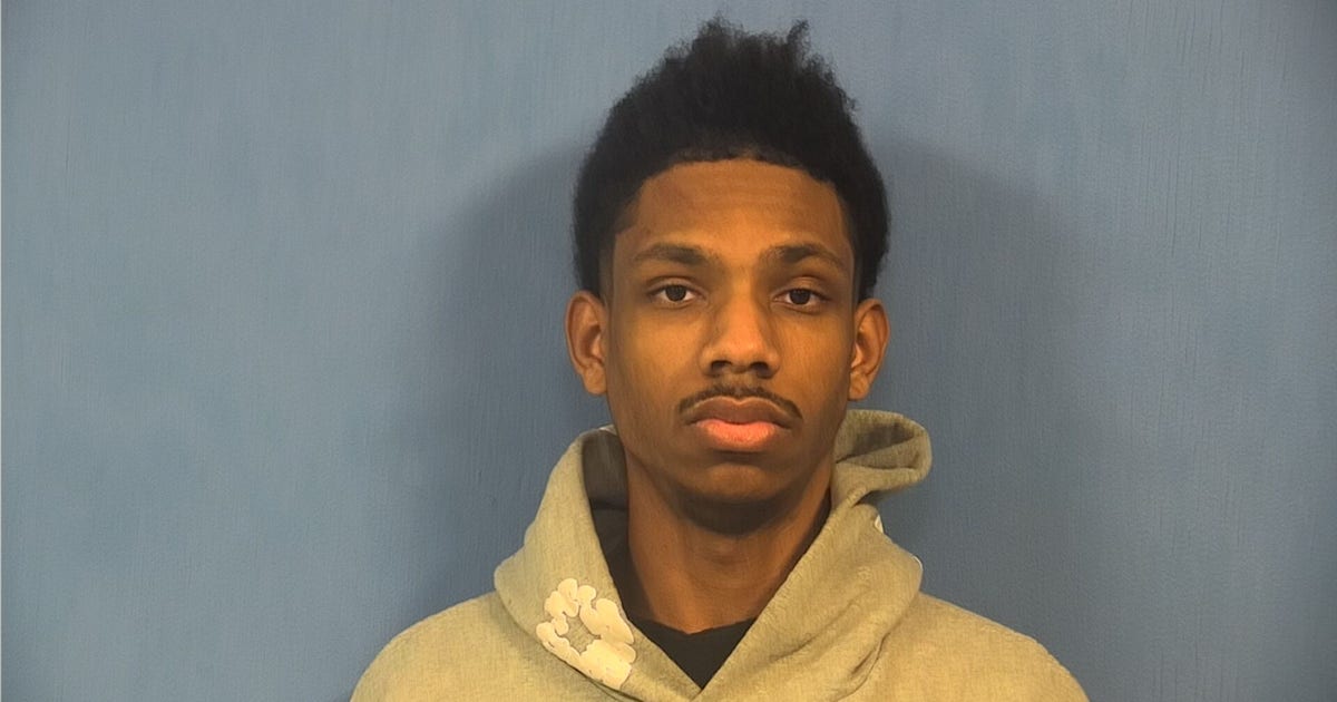 Man accused of high-speed chase through Chicago suburbs, fleeing police ...