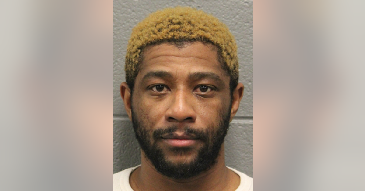 Chicago man charged in November robbery, murders of father and son ...