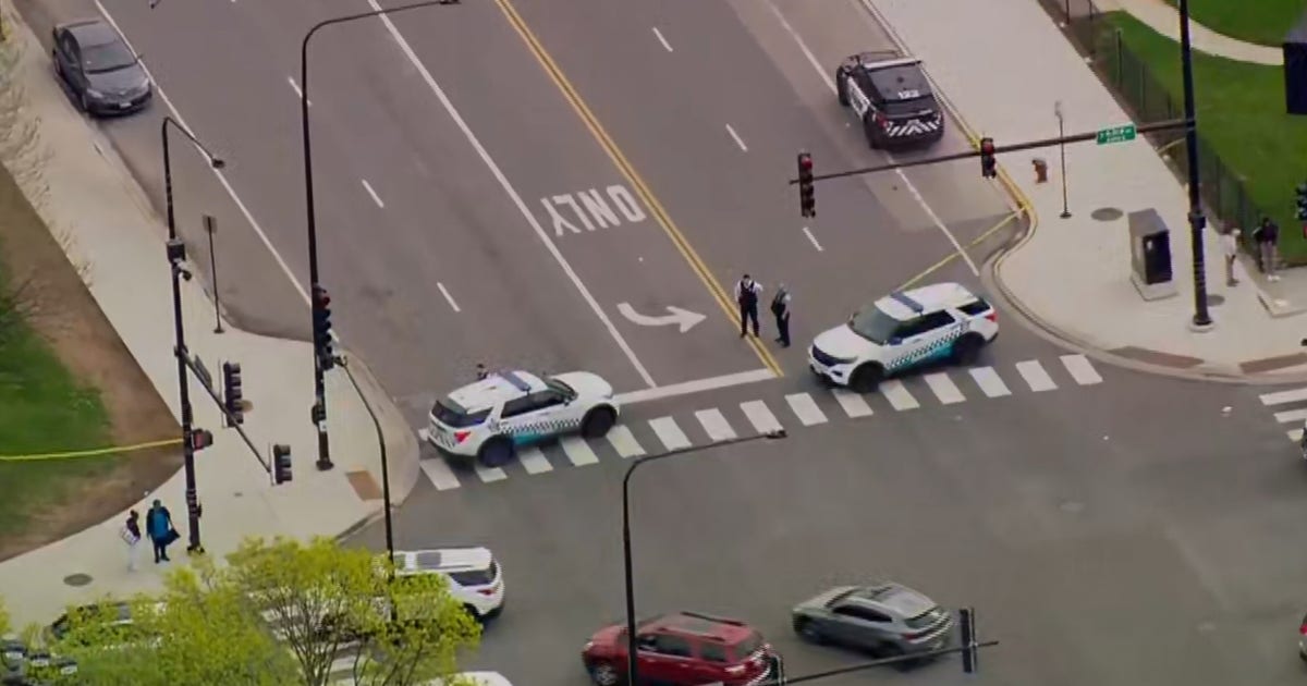 Teen boy killed, girl hurt in bus stop shooting near YMCA on Chicago’s ...