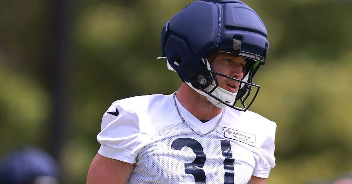 Chicago Bears sign 2 top 2026 NFL Draft picks: Only 1 remains unsigned ...