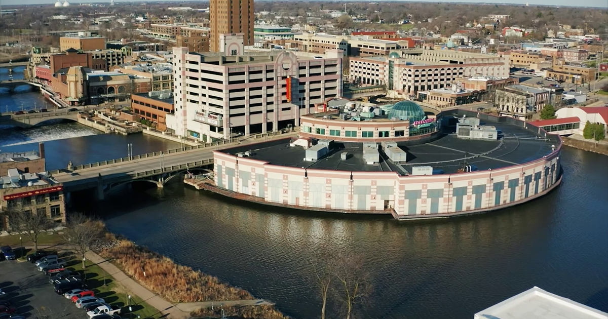 Hollywood Casino Aurora riverboat to close June 10 as new land-based ...