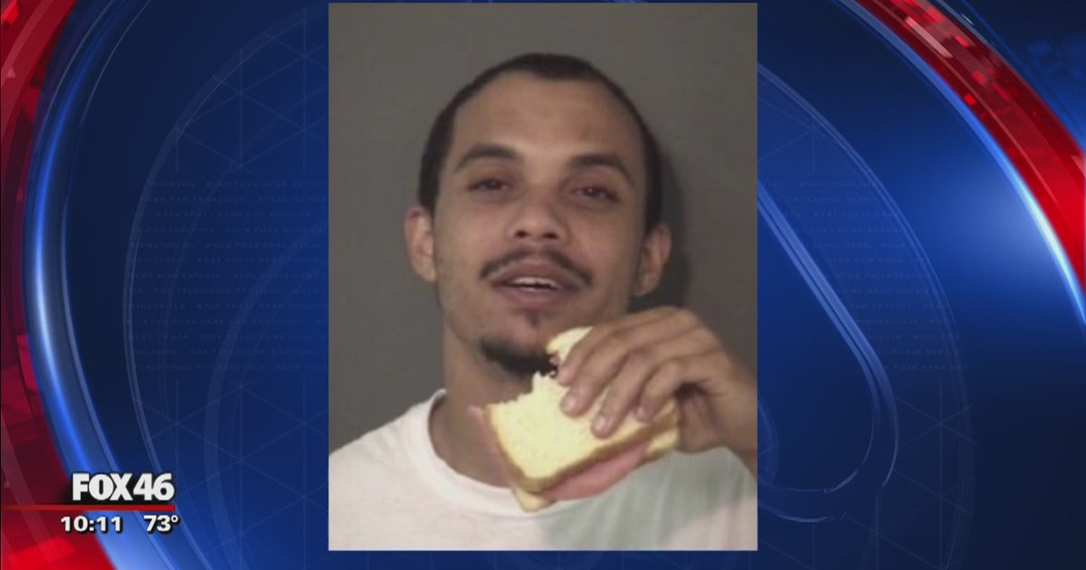 Union County inmate snacks on sandwich in mugshot | FOX 35 Orlando