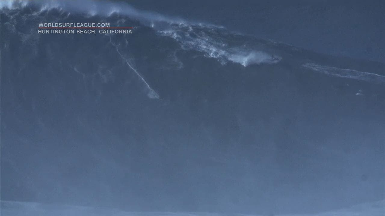 Brazilian surfs record 80-foot wave in Portugal | FOX 35 Orlando
