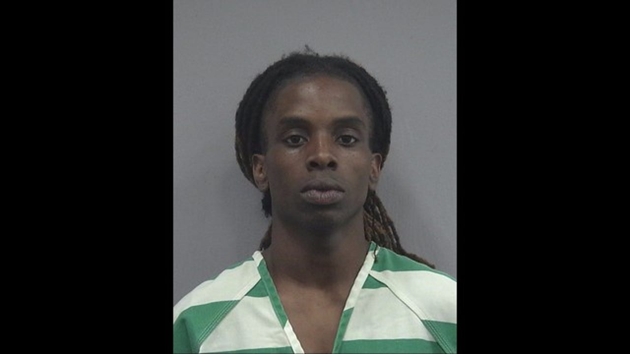 Fight over parking spot leads to an arrest | FOX 35 Orlando