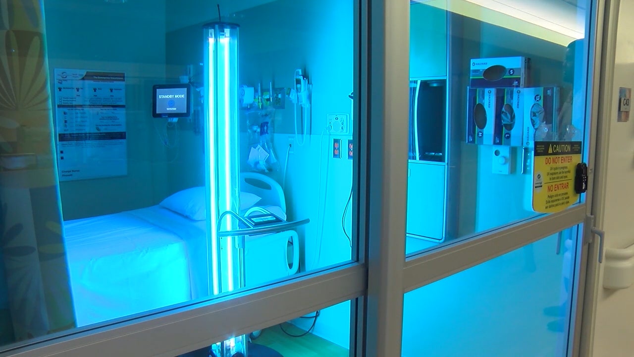 Orlando Health uses ultraviolet light robot to fight the flu | FOX 35 ...