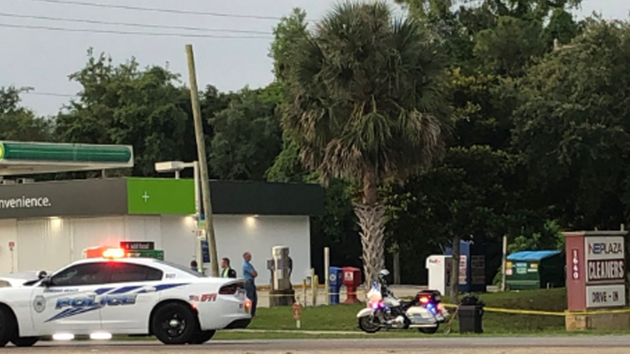 Pedestrian Dies After Being Hit By Car In Ormond Beach Fox 35 Orlando
