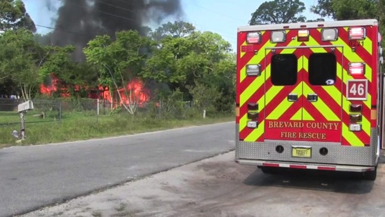 Firefighters respond to Cocoa mobile home fire | FOX 35 Orlando