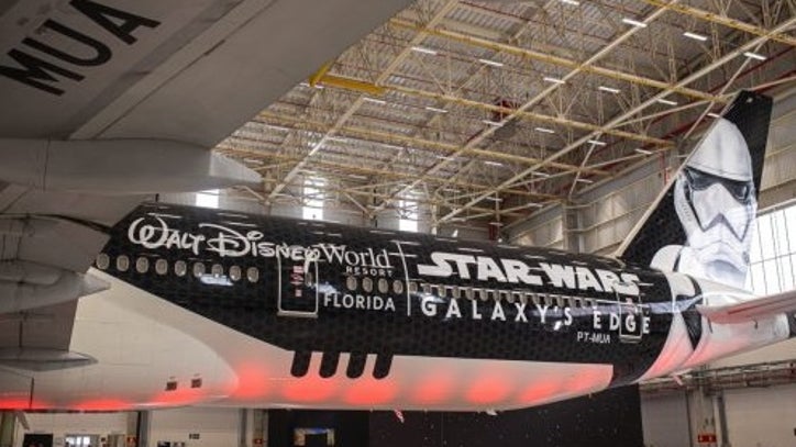 Star Wars-inspired plane unveiled | FOX 35 Orlando