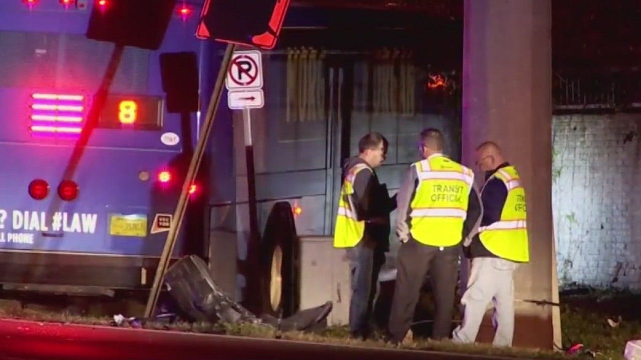 6 injured after Lynx bus crashes into 2 vehicles, including stolen ...