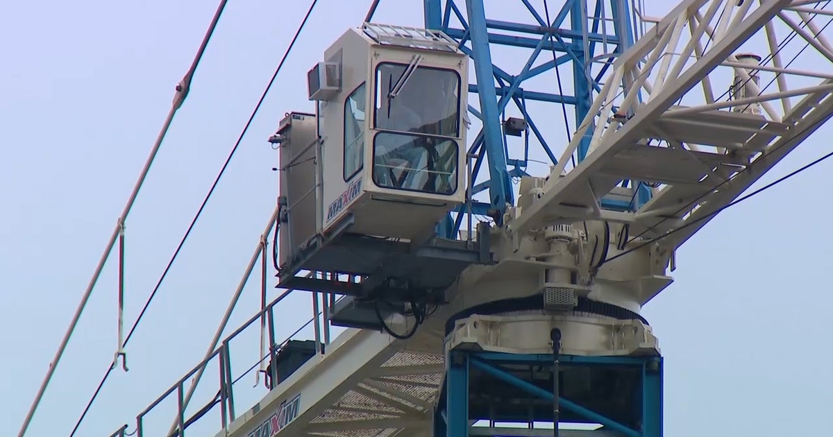 Crews prepare for high winds that could pose dangerous conditions at ...