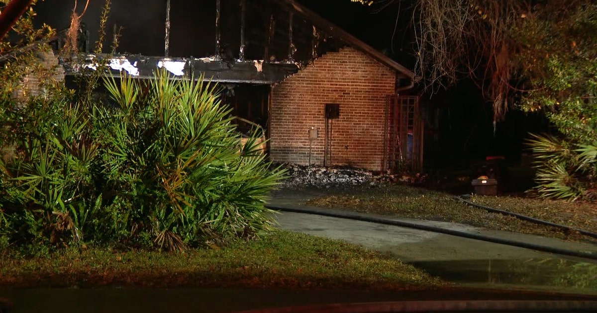 Authorities identify victim in fatal DeBary house fire | FOX 35 Orlando