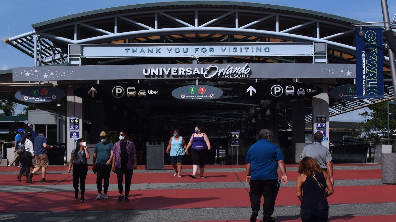 Universal Orlando workers worry about layoffs | FOX 35 Orlando