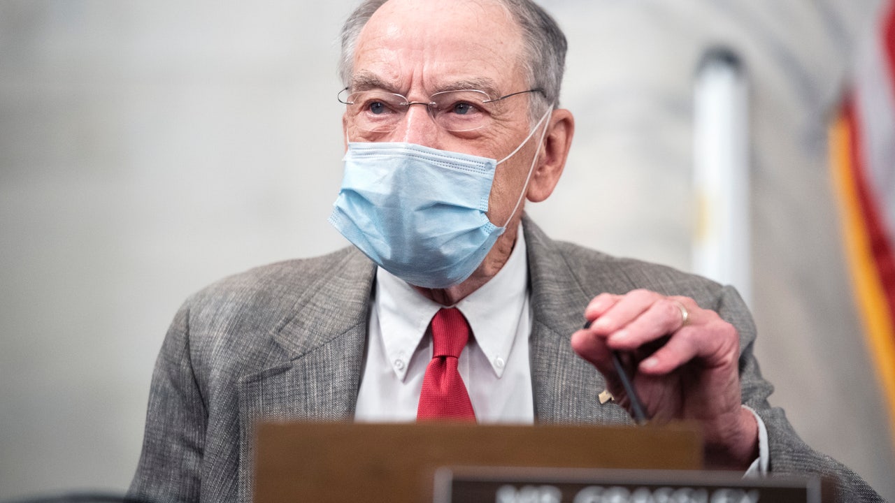 Two senior Republican senators to skip GOP national convention in ...