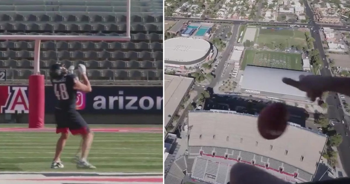 Rob Gronkowski catches football dropped 600 feet out of helicopter ...