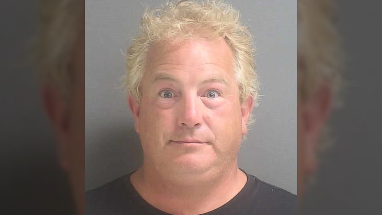 Deputies: Florida man beat someone with golf club after being told ...