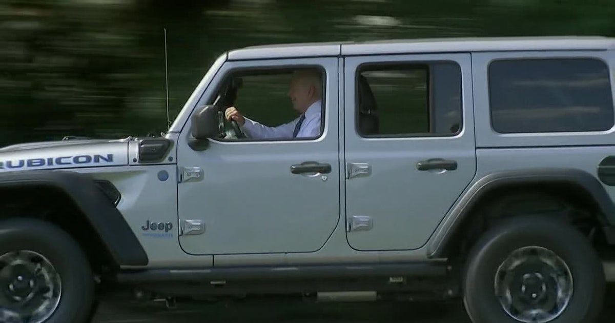 Biden signs executive order targeting 50% of all US vehicles to be zero ...