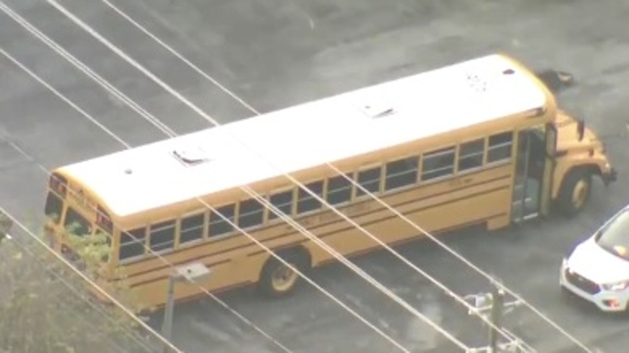 FHP: SUV strikes Orange County school bus after running red light | FOX ...