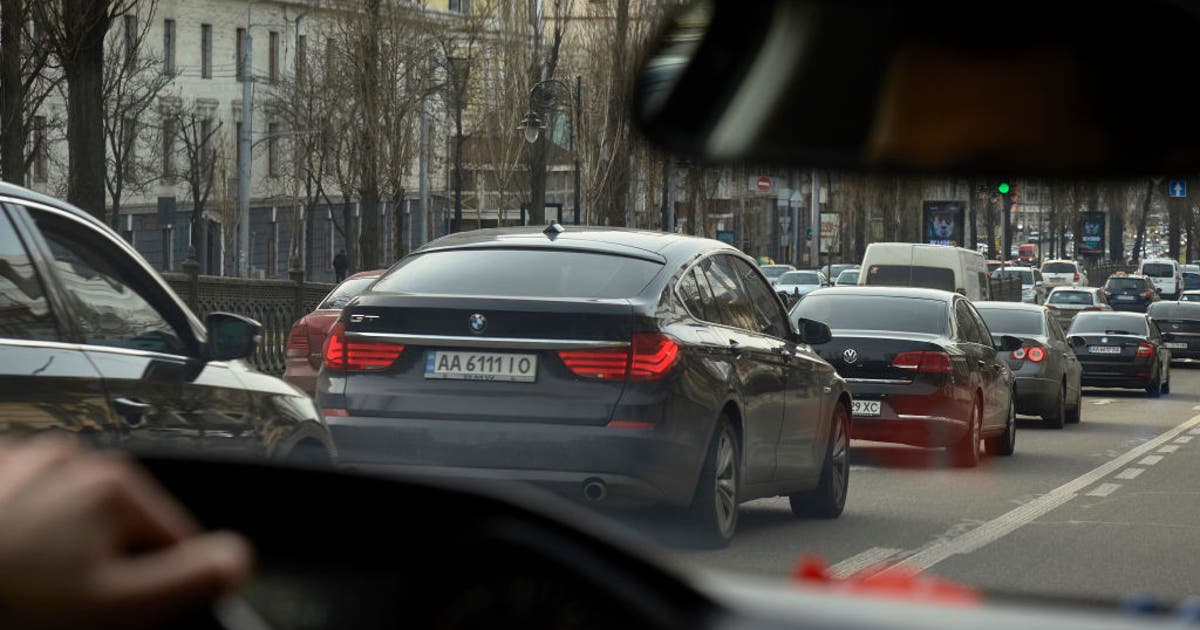Russian attack on Ukraine prompts massive traffic jams as people flee ...