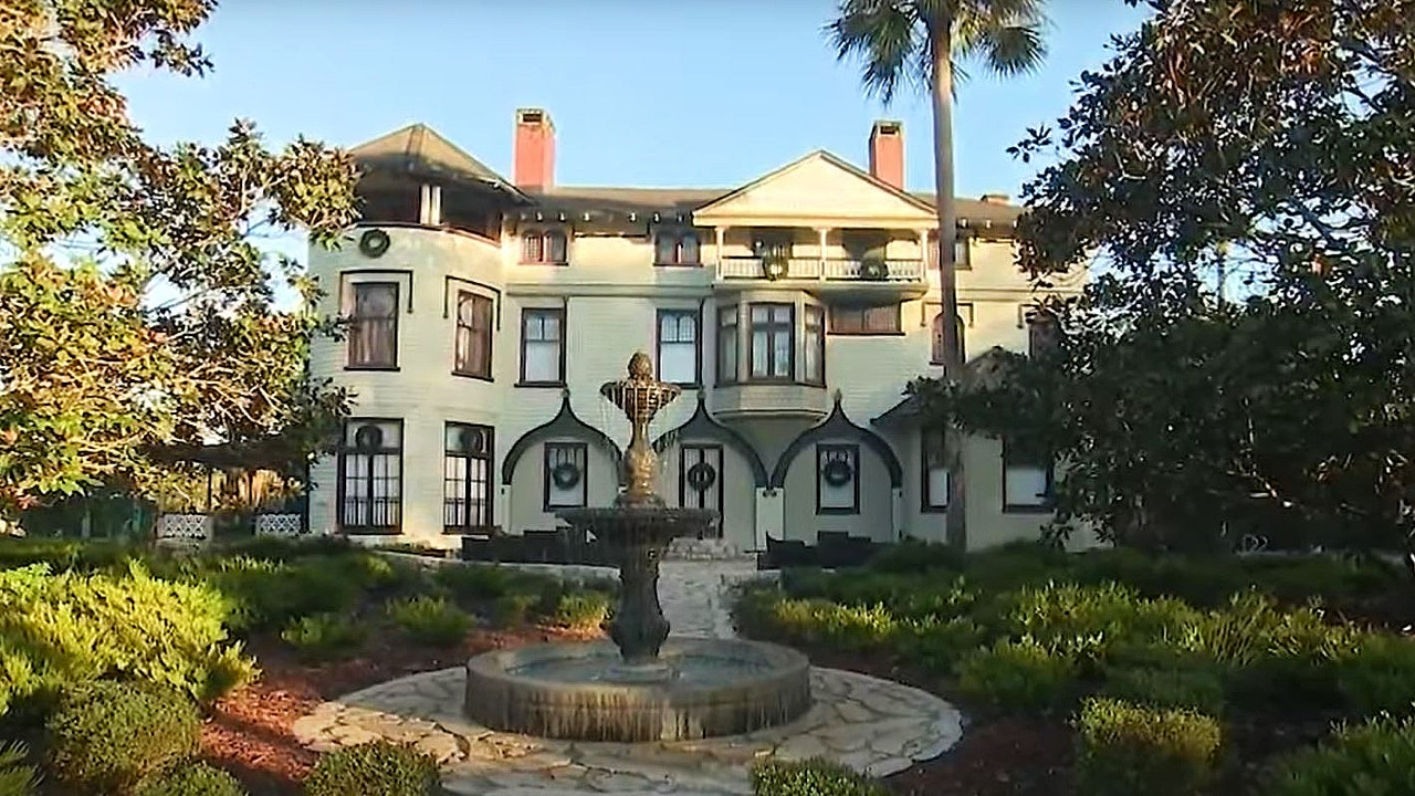 Stetson Mansion makes this Top 10 U.S. Attractions List | FOX 35 Orlando