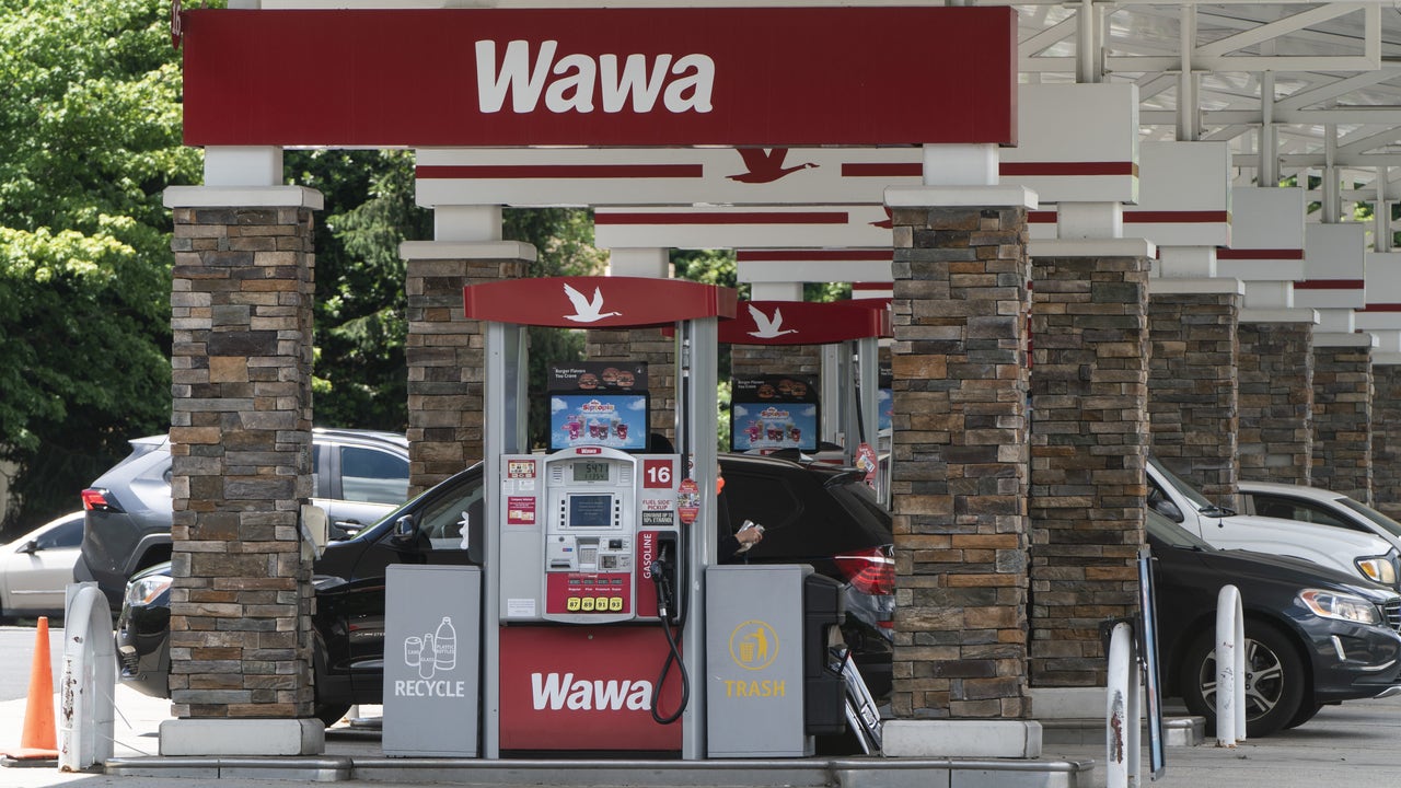 Wawa celebrates 10 years in Florida with free hot coffee, fountain ...