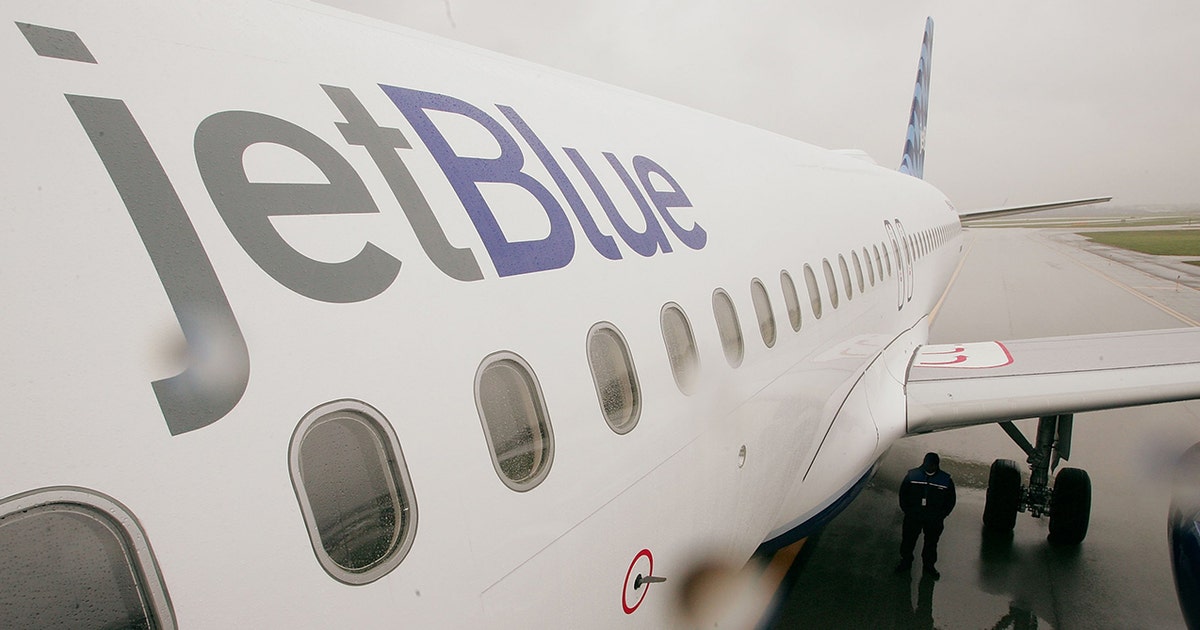 JetBlue pilot lands plane in Boston, averts potential collision | FOX ...