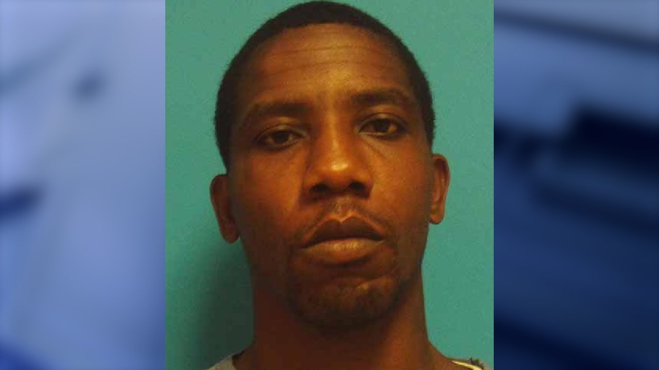 Florida man with 20-year-old revoked license crashes into business then ...