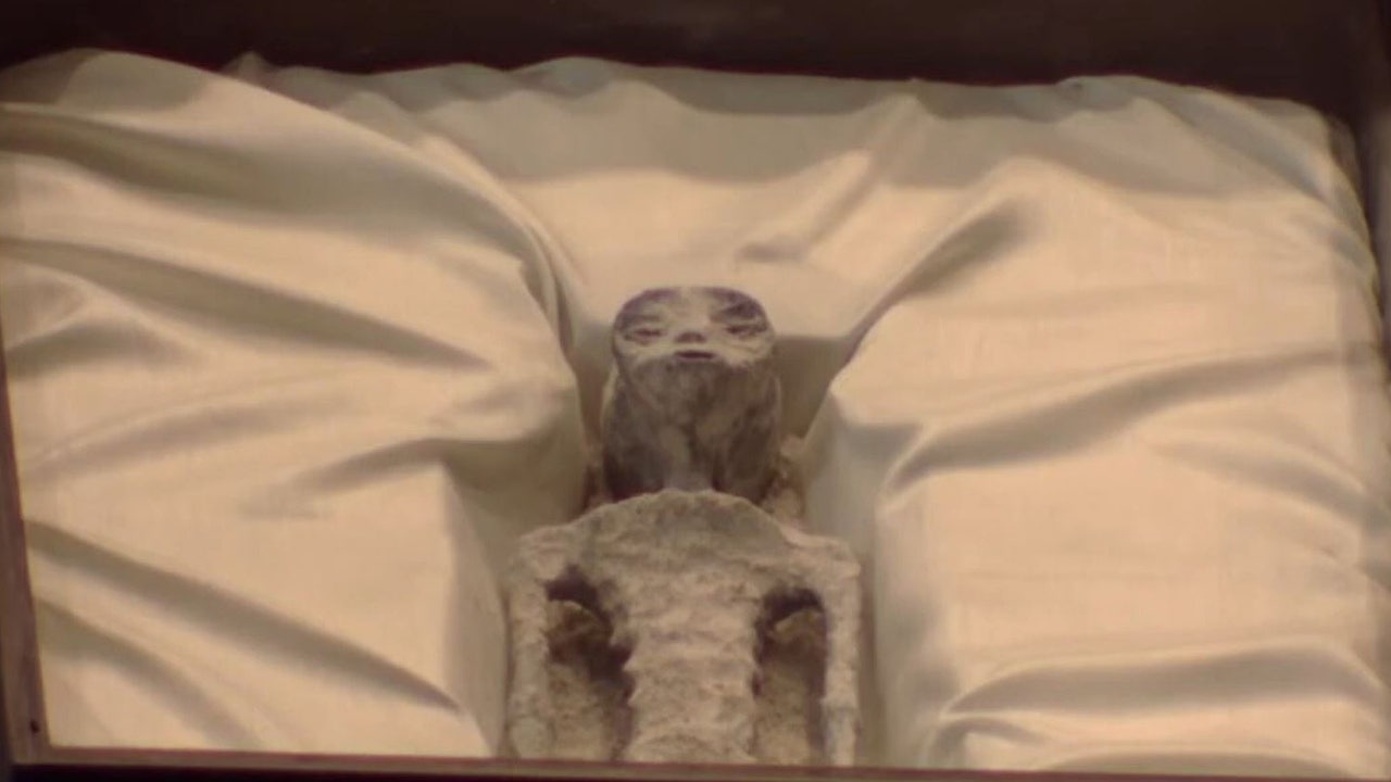 Ufologist presents alleged 'non-human' bodies to Mexico's Congress ...