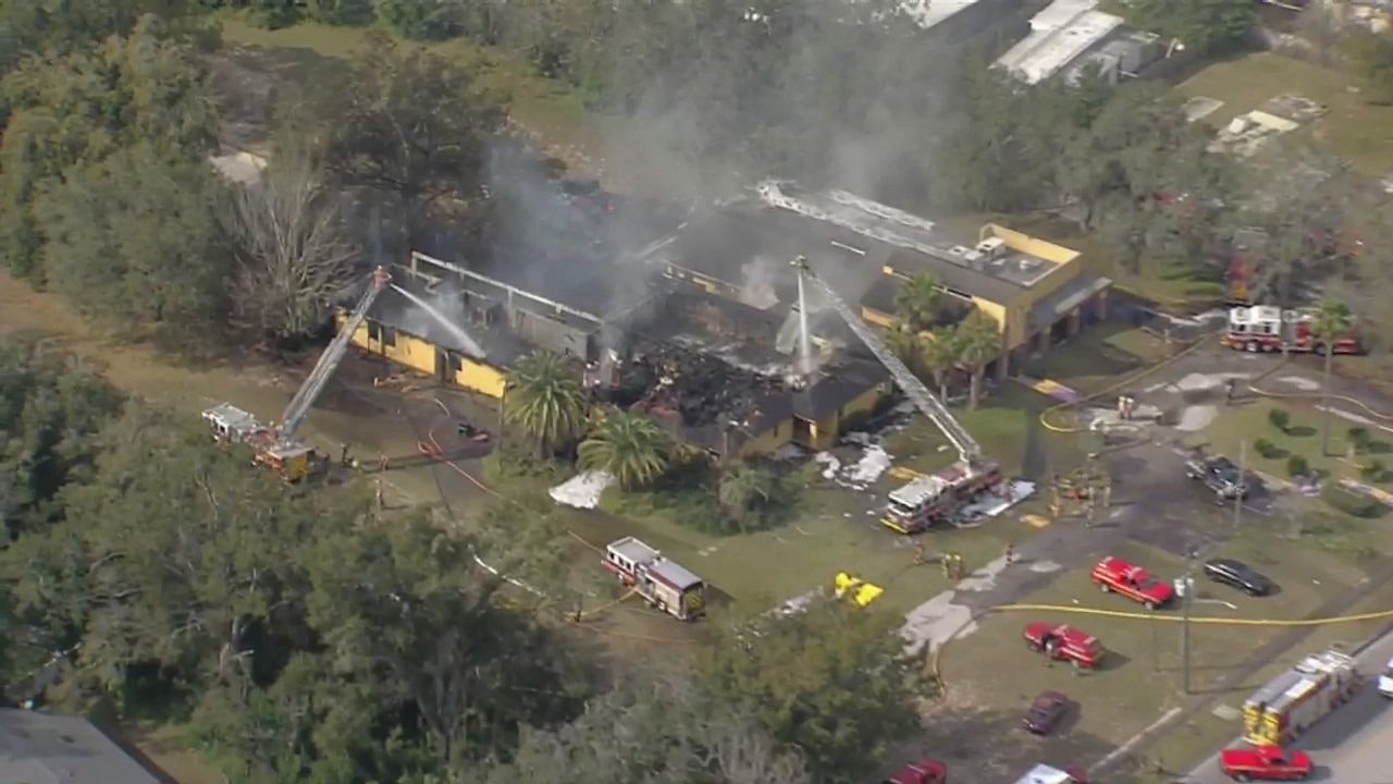 Massive fire breaks out at abandoned Orange County building, officials ...