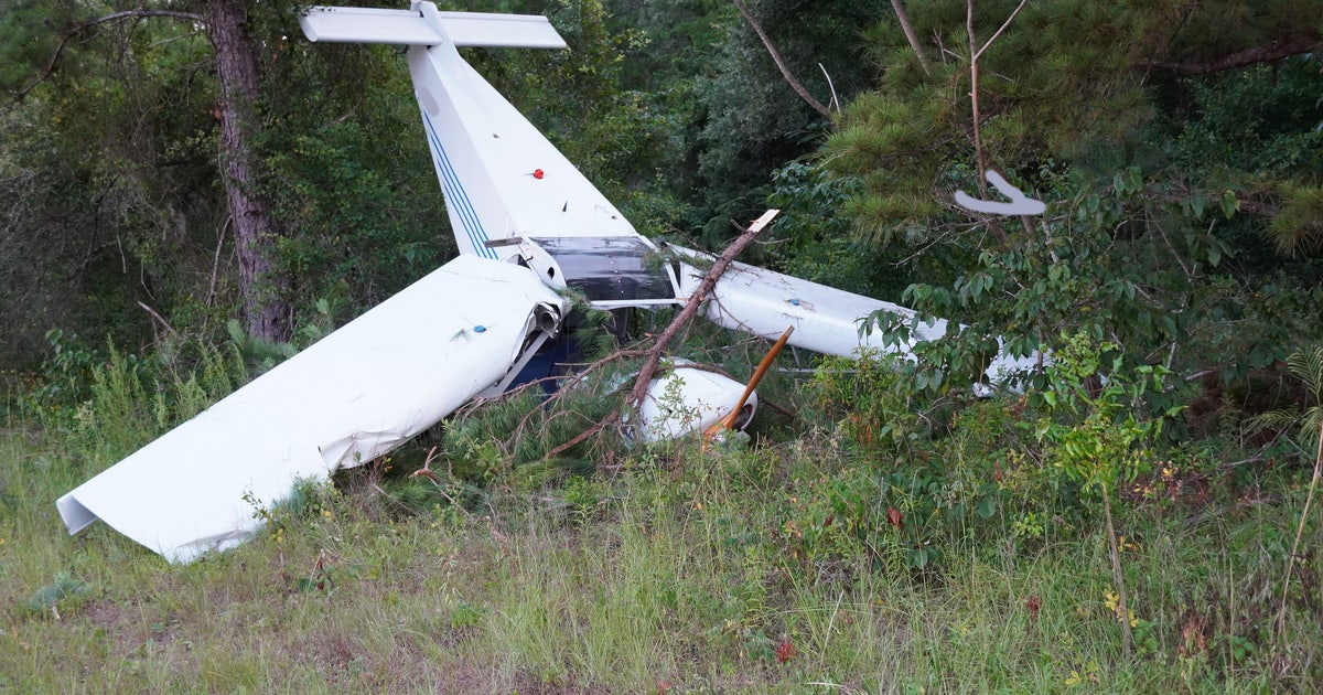 Pilot rescued after plane crashes at Ocala airport | FOX 35 Orlando
