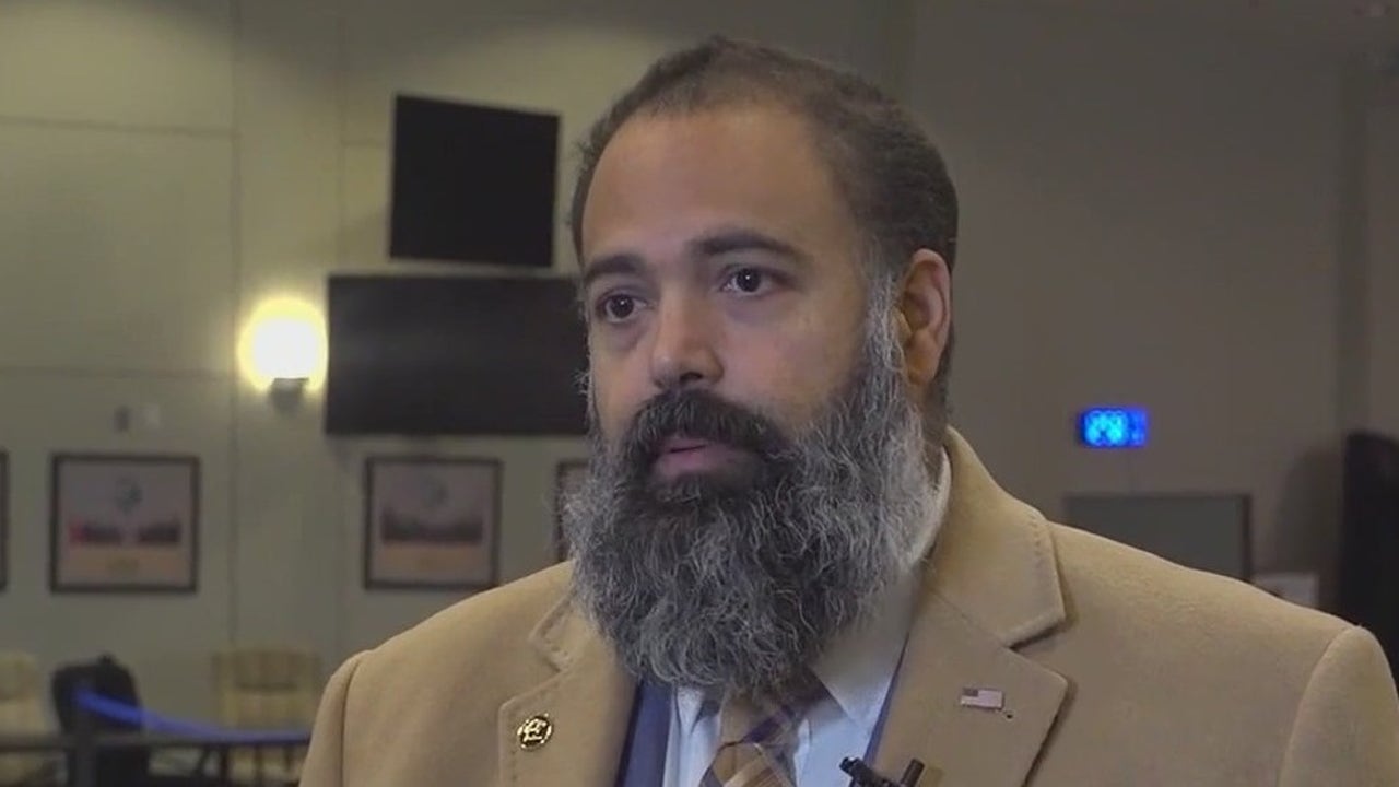 Deltona mayor faces scrutiny over taxpayer-funded trip, vote of no ...