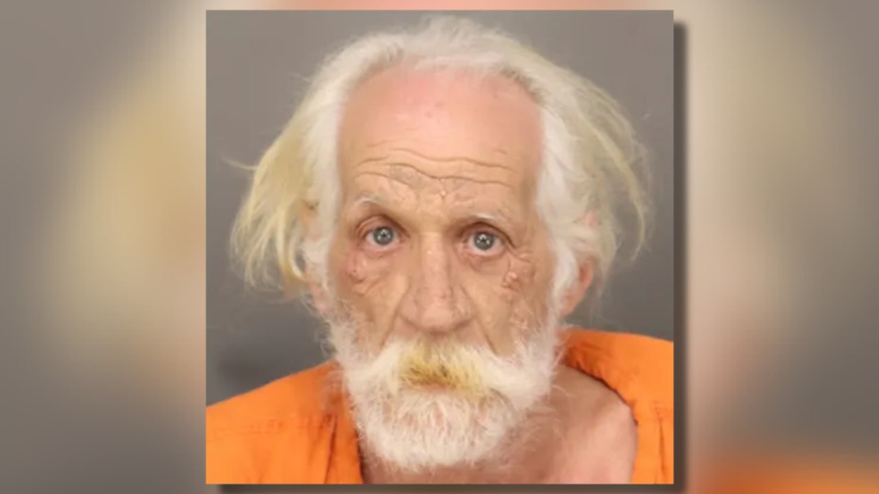 Florida man caught living with mother's dead body, told police she was ...