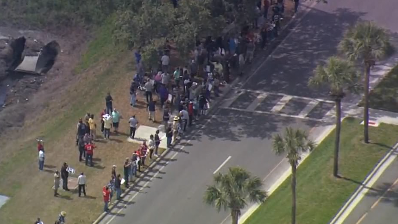 Orlando Lockheed Martin workers strike over pay, labor practices | FOX ...