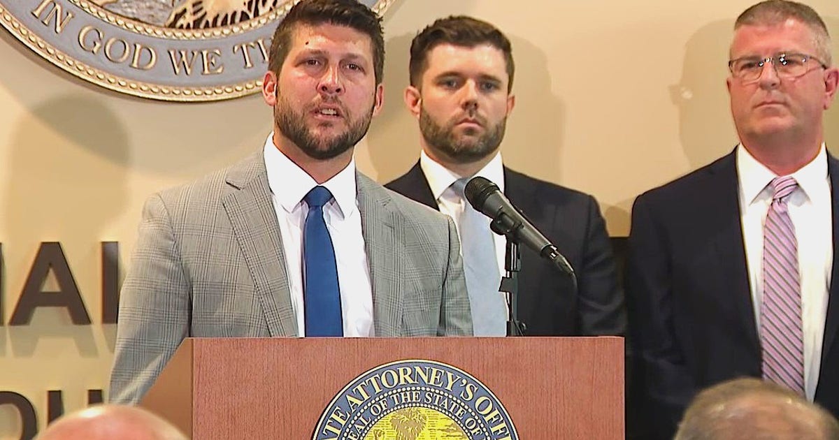 State attorney, Florida AG push for immigration enforcement, closed ...
