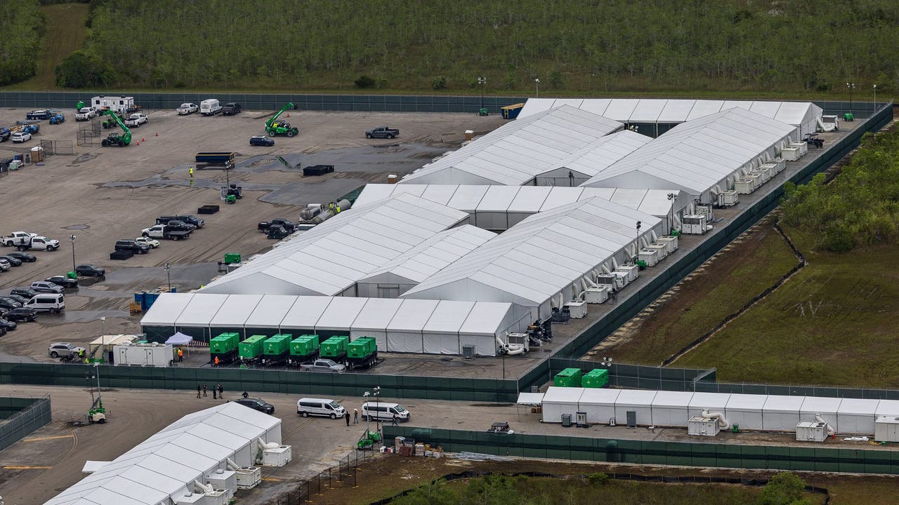 Florida launches program to streamline ICE detainee transports in North ...