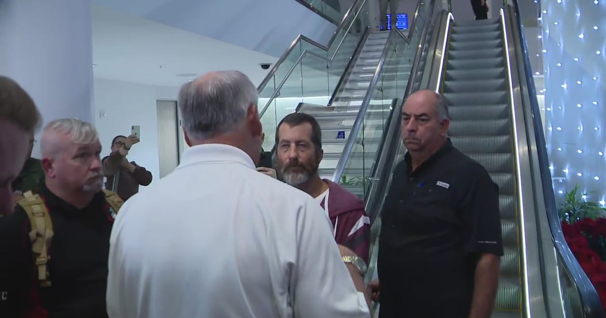 'You're a scumbag': Sheriff, Seabreeze students confront alleged travel ...