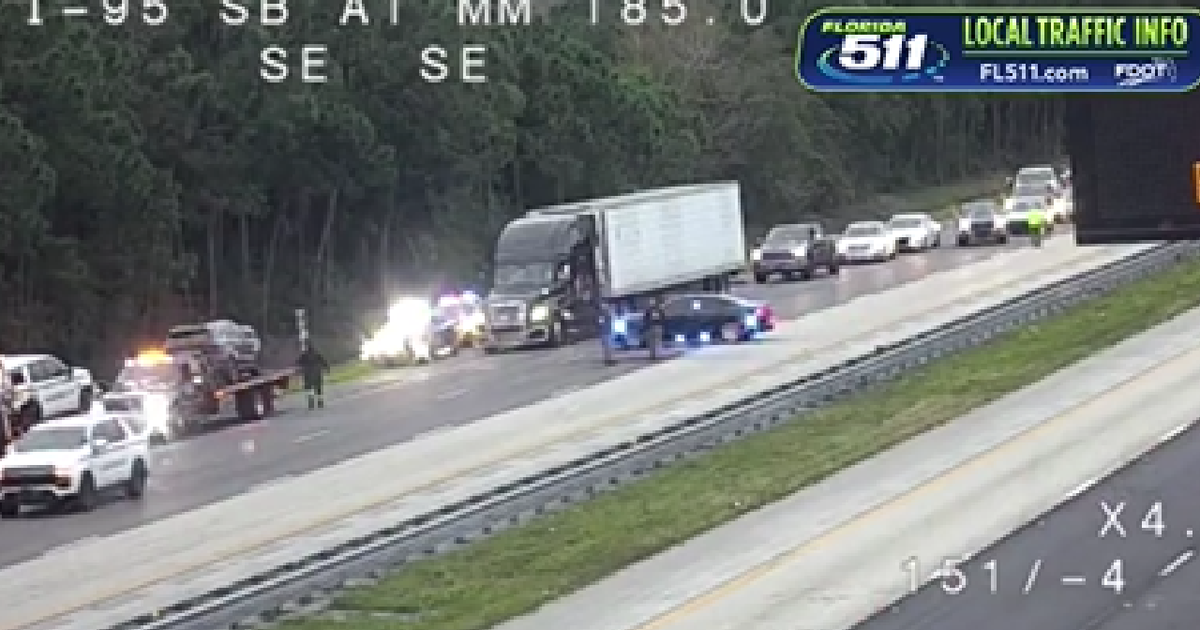 2 patrol vehicles involved in I-95 crash during investigation, troopers ...