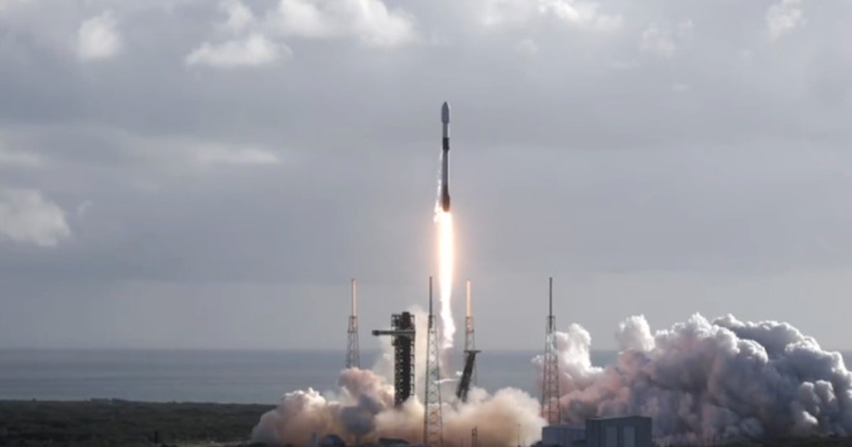 SpaceX launches Falcon 9 rocket from Florida for Starlink mission | FOX ...